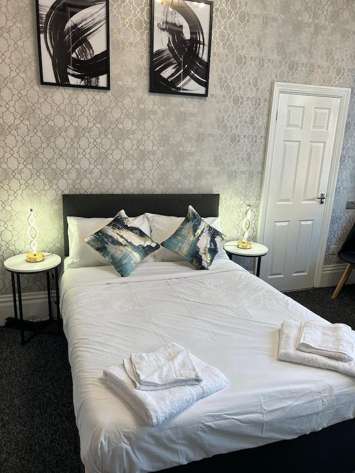 Double Room-standard-ensuite - Eastbourne
