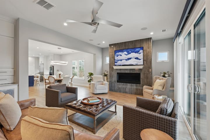 Luxury Living At Its Finest – 3bd/3.5ba (Sleeps 6) - Grapevine, TX