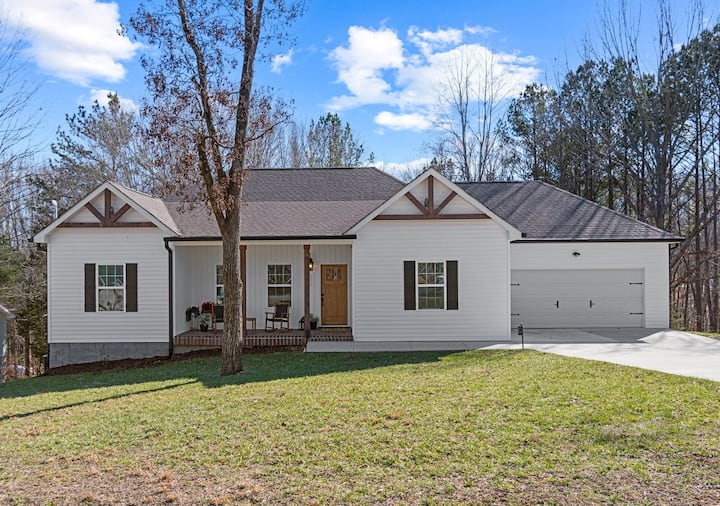 Shady Cove Retreat With Peaceful Views & Firepit - Estill Springs, TN