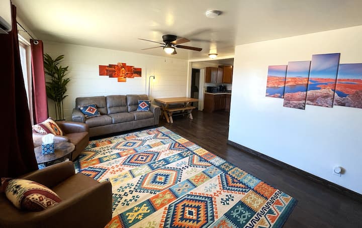 3bd, King, Brkfst, Large Tvs, W/d, Sleeps 11, Bbq - Page, AZ