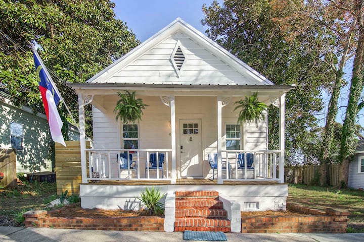 Dock St. Downtown Retreat - Wilmington, NC