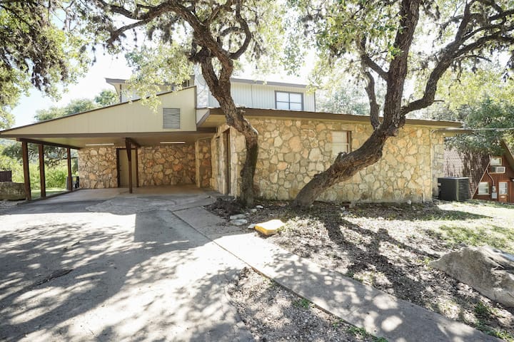 Cypress Villa #2 - Concan, TX