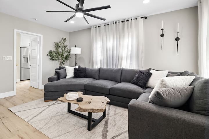 Craftsmen Gem 2-br House| Walk Whiskey Row•sleep 6 - Prescott, AZ