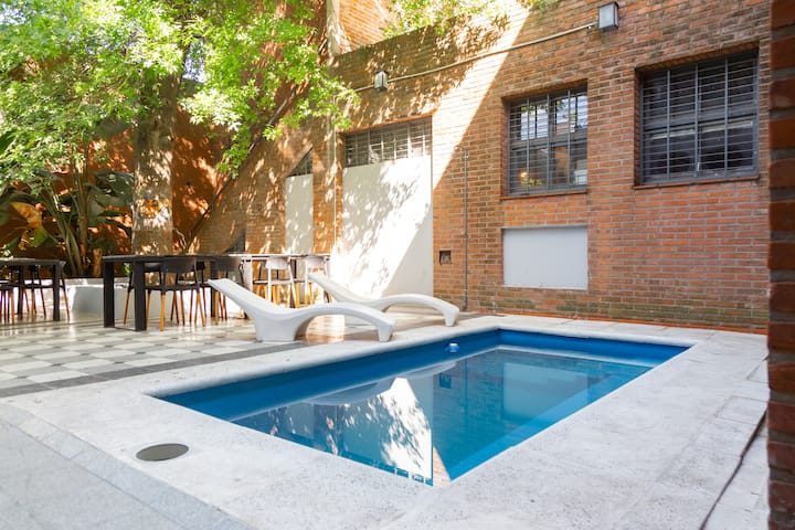 Fliphaus - 5 Bd Villa Pool & Patio Plaza Armenia - Buenos Aires