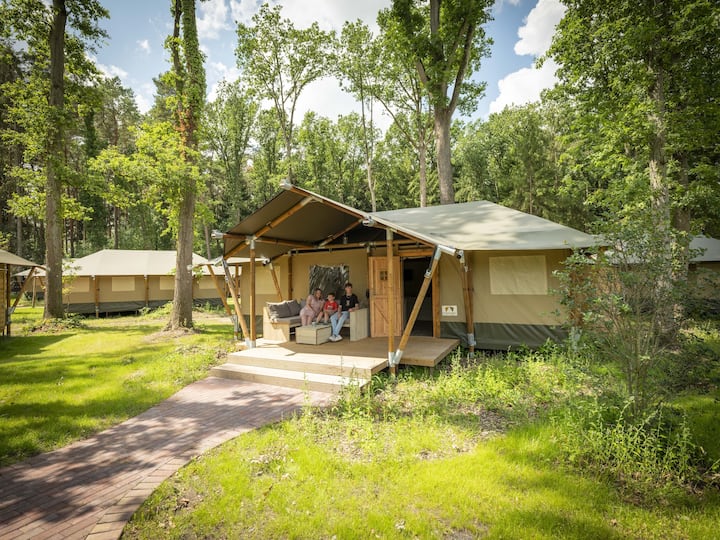 Tentes Dans Le Parc Safari Hodenhagen - Walsrode