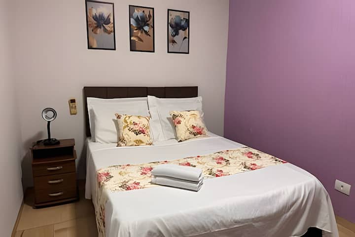 Sobrado 2q No Centro De Ourinhos, Ar-cond E Vaga - Ourinhos