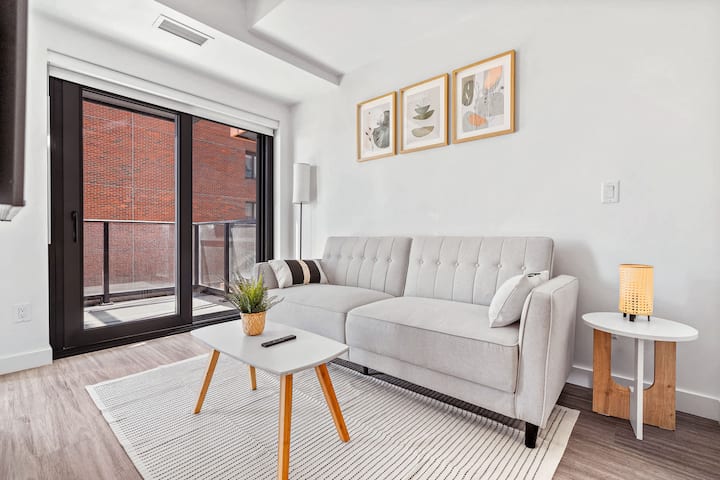 Central Calgary Riverside Haven - Calgary