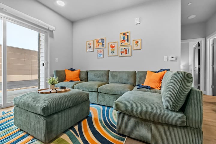 Modern Cozy Escape, Gym , Free "P",prime Location - 羅傑斯