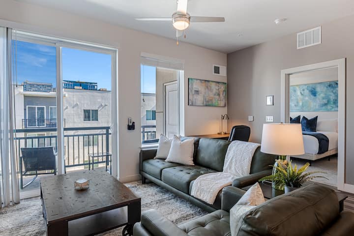Convention Center Lux - 2br/2ba - Pool Gym Hottub - Salt Lake City