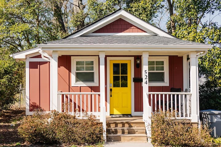 Renovated Cottage In Spartanburg! Close To It All - Lake Craig, SC
