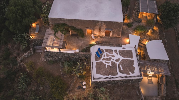 Grandfather's Dammuso - Pantelleria