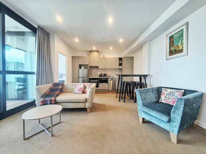 2 Bdrm Penthouse In The Ramada! + Carpk - Auckland