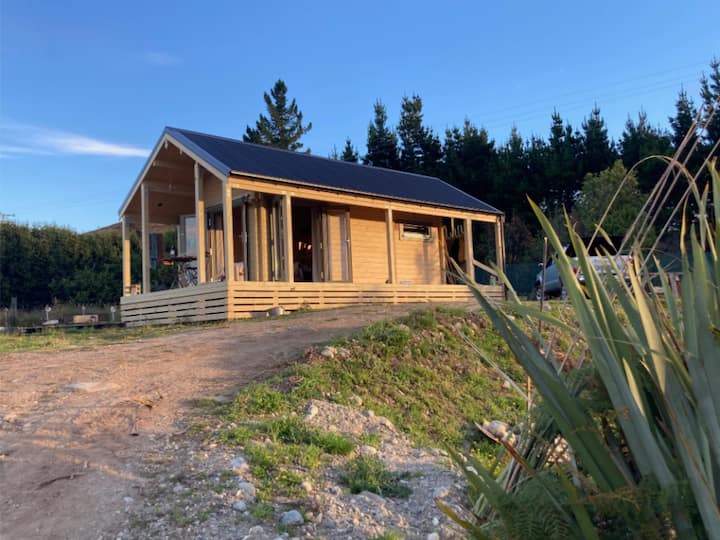 Serene Retreat - Te Anau Holiday Home - Fiordland