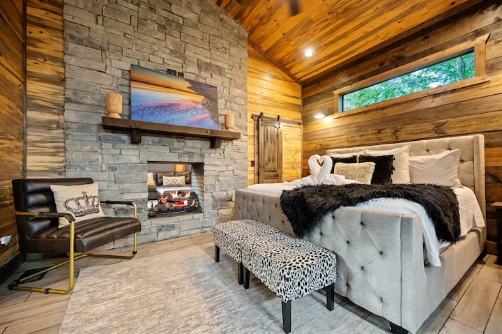 Romantic 1br Cabin In Broken Bow | Hottub, Firepit - Hochatown, OK