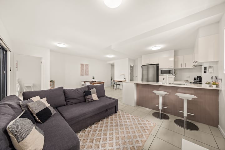 Central South Brisbane Stay With Pool Access - Brisbane