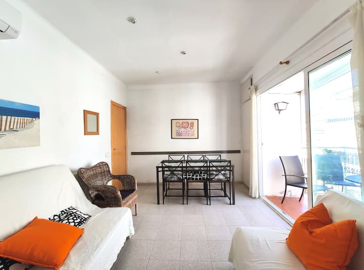 Maribeach3 Sitges - Sitges