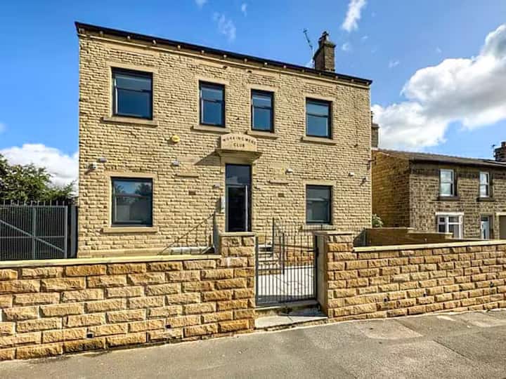 St. John's Apartment 6 - Mirfield