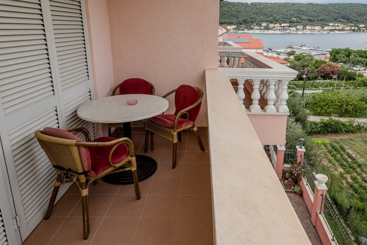 Guest House Villa Anggela-comfort Triple Room(br4) - Rab