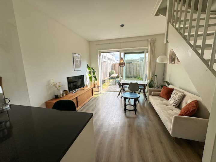 Cozy 2 Br Cityvilla With Garden - Zaandam