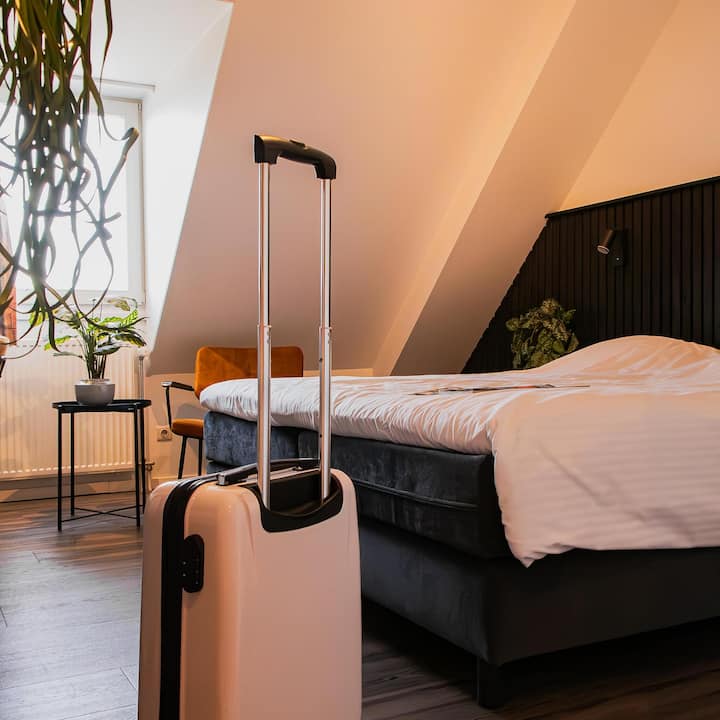 Comfort Hotel Room With Balcony - Moeke Mooren - Oss