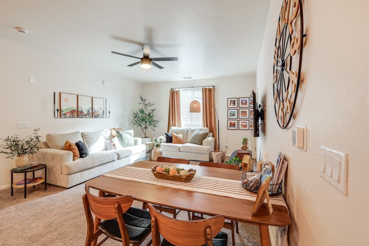 1 Mi To Dtwn Flagstaff: Condo W/ 2 Balconies! - Flagstaff, AZ