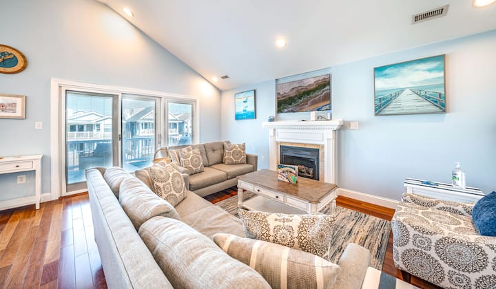 Oc 4br | Walk To Beach & Downtown W/ Rooftop Deck! - Ocean City, NJ