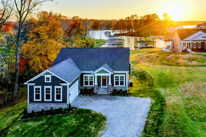 Lakefront Luxury - 4br, Lake Anna, Dock, Lake View - Lake Anna, VA