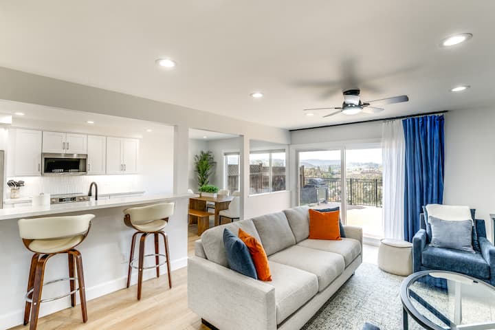 Balconies & Views: Modern Abode In Poway! - Poway, CA