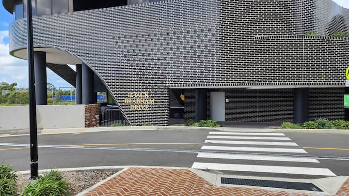 Cozy And Modern 1 Bedroom In Hurstville - Penshurst