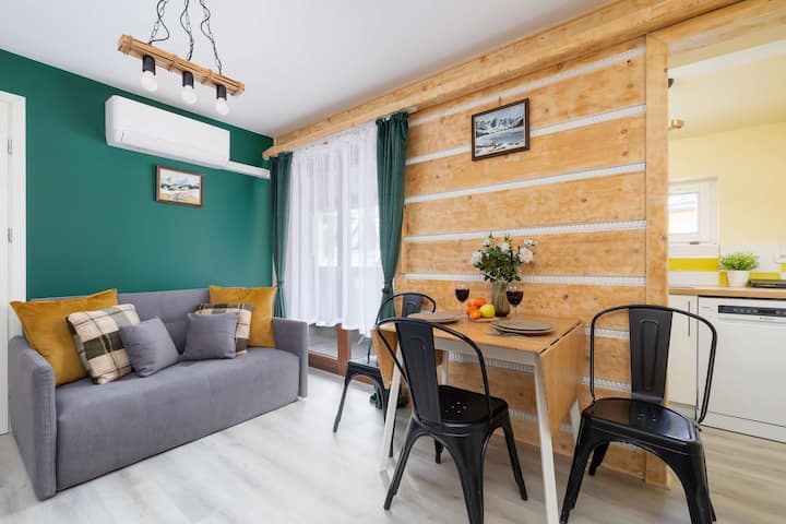 Kasprusie 4 | Apartment With Parking | Krupówki - Zakopane