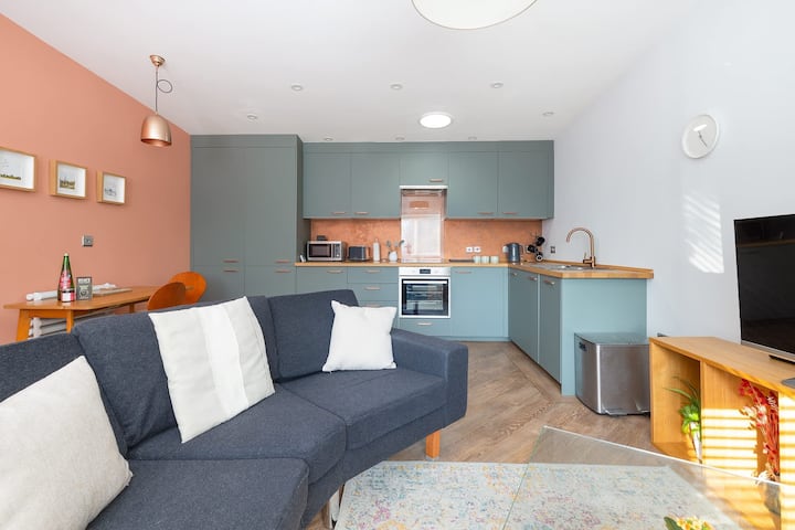 Stylish Home, Beautiful Views & Parking, Stroud - Stroud, UK