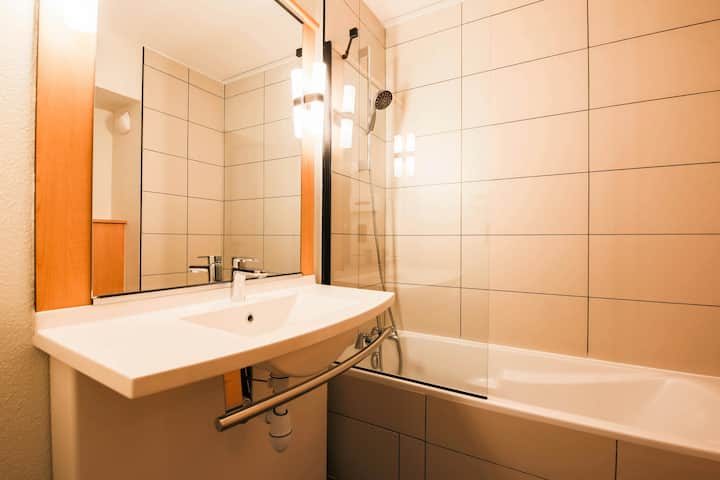 Family Room With Bunk Beds In Heart Of Nice - Nice