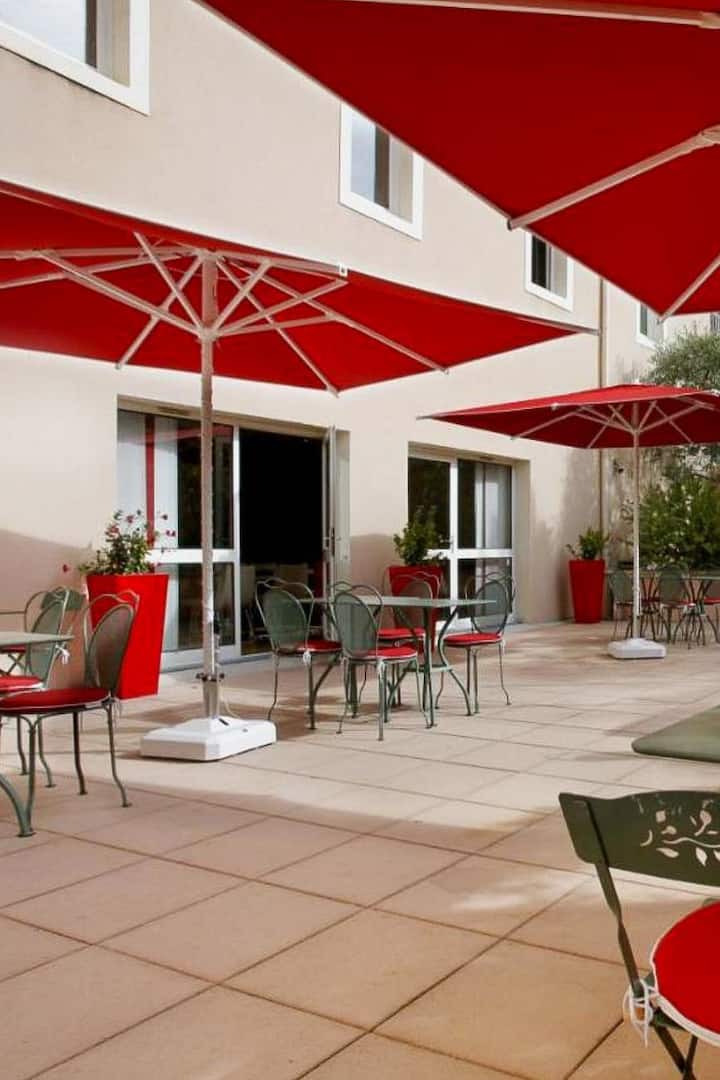 Quad Room With Bunk Beds In Heart Of Nice - Nice