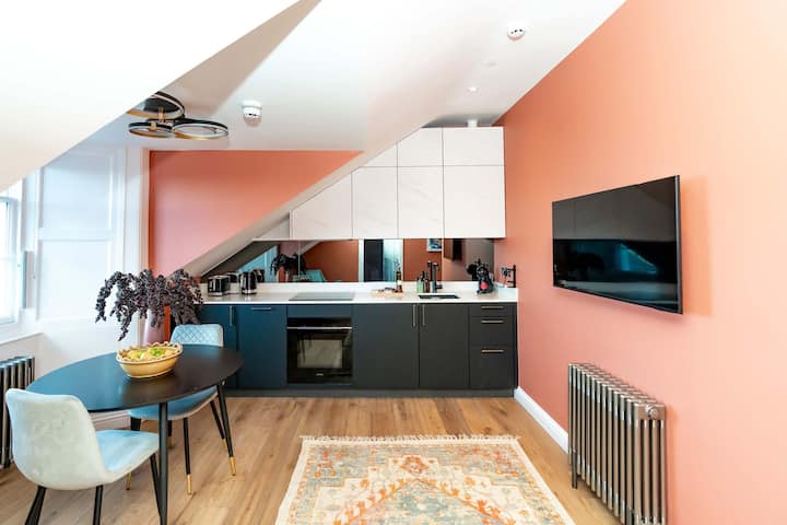 Macinnes Suite - 1 Bed Luxury Apartment - Edinburgh