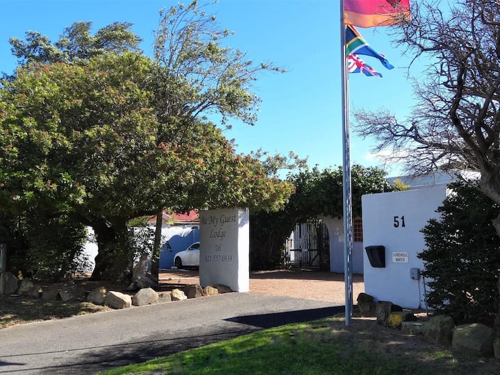 Family Cottage - Cape Town
