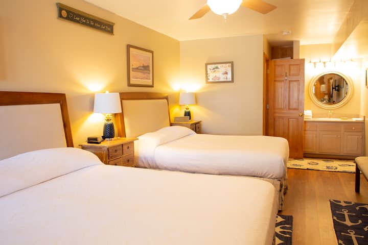 Portsmouthb 1st Floor Studio Villa W/ Kitchenette - Ocracoke, NC