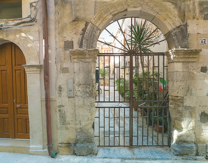 Dione Design Triple Stay - Syracuse