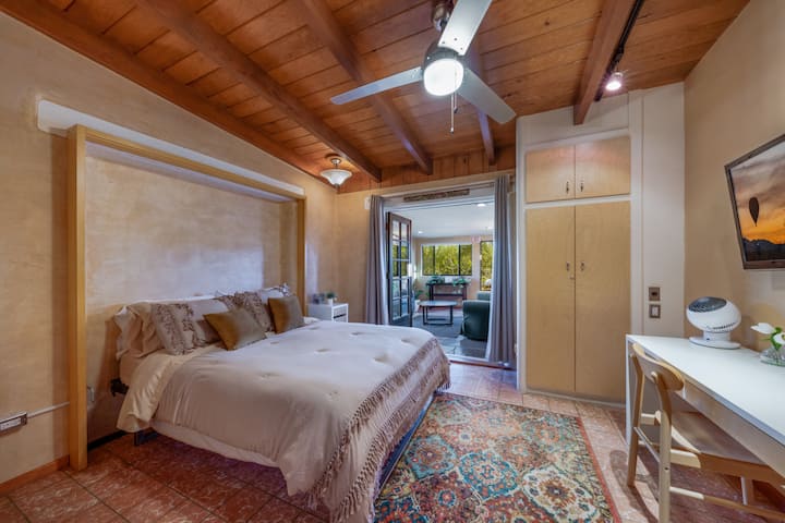 Unique Home | Peaceful Property | Yoga | 3 Br 1 Ba - Carousel, Tucson