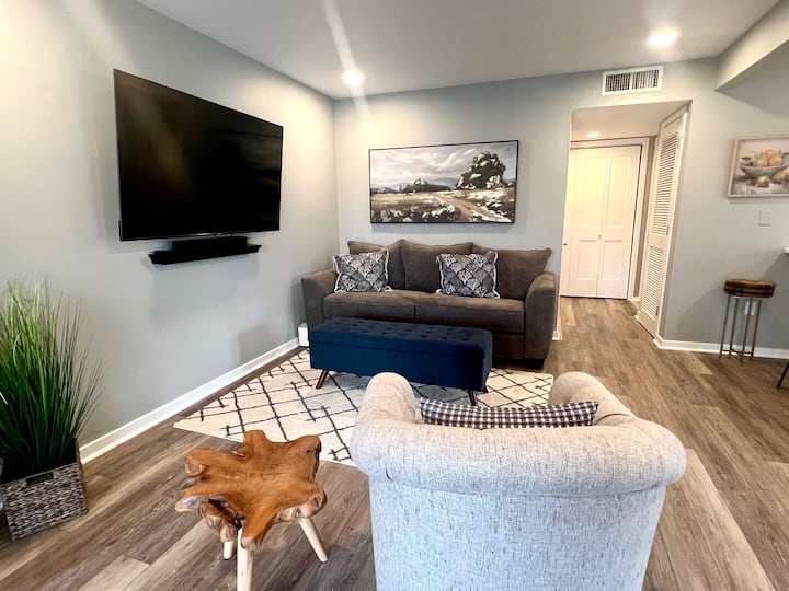 Stunning Villa Sleeps Four Amenity Cards Included - Kiawah Island, SC