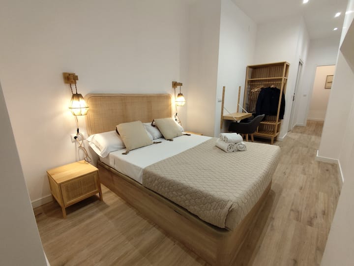 Travel Habitat Ruzafa Loft 7 Wifi+aacc - Valencia Airport (VLC)