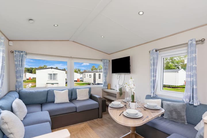 Vacant Nests | Seaton Sands | The St Andrews - North Berwick