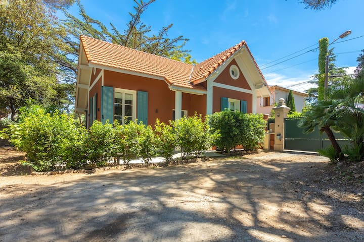 Chalet Au Bord De L'eau - Fréjus
