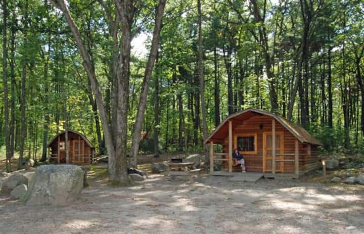 1 Room Rustic Cabin (Accessible) - Littleton, MA