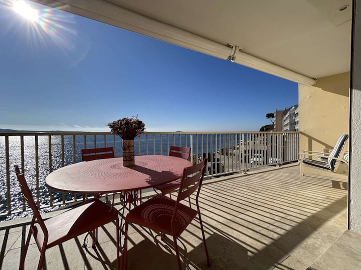 Appartement Bord De Mer Tout à Pied Plage Et Port - Sanary-sur-Mer