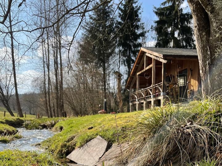 Chalet Romantique Avec Bain à Bulles Et Hammam - Libin