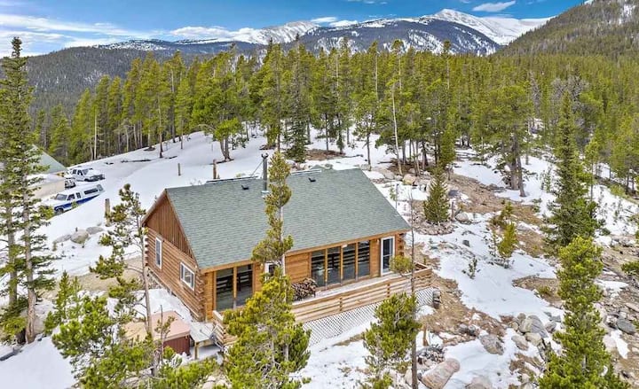 Scenic Mountain Escape | Cozy Retreat With Views - Georgetown, CO