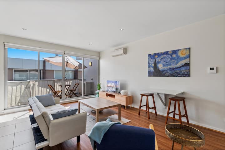 Stylish North Melbourne Stay, Minutes To Cbd - Melbourne