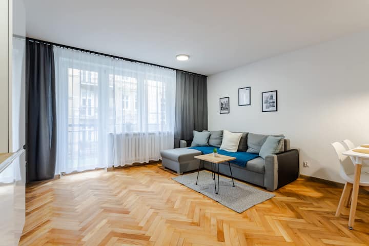 Modern Apartment | 6 Guests | Balcony | Poznan - Posen