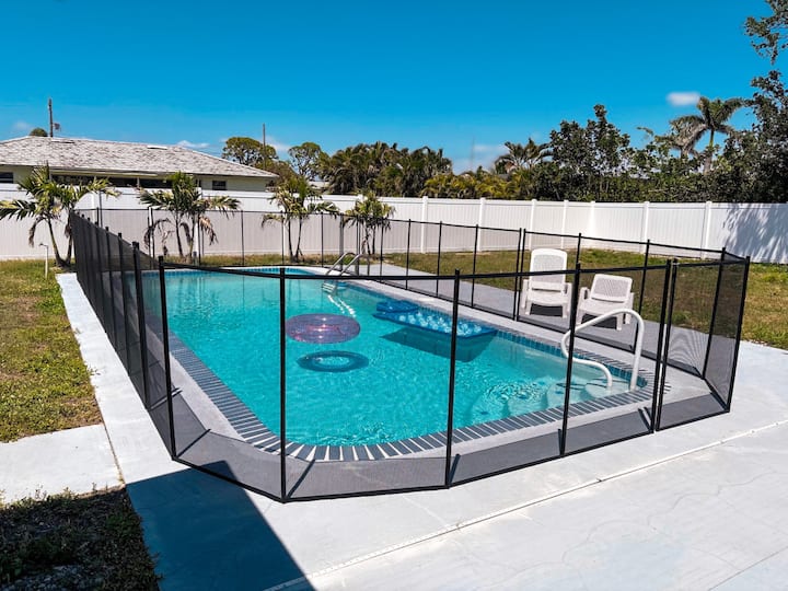 Sunrise Park Jewel With Free Pool Heat - Port Charlotte, FL