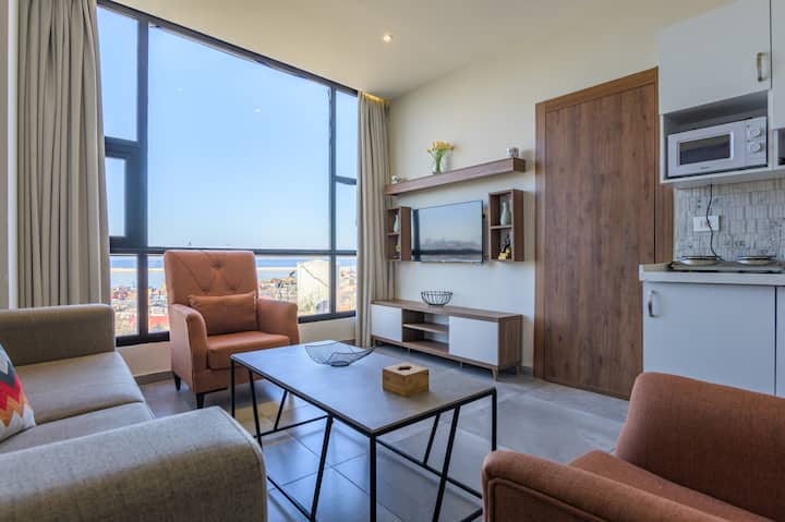 "Seaview 1-br Apartment" By Gate 9 In Mar Mikhael - Beirut